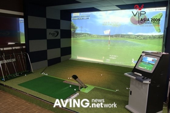 [VIP ASIA 2009 H1][VIP ASIA 2009 H1] 훼밀리골프의 스크린골프 시뮬레이터 : 네이트 뉴스