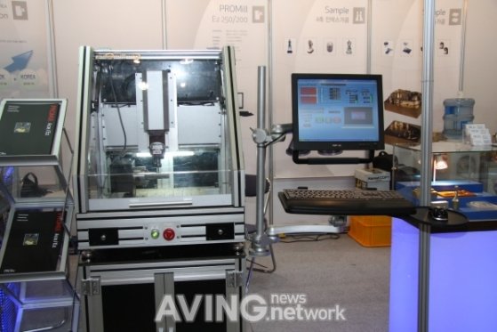 [TOOlS&AUTOCON 2010][TOOLS & AUTOCON 2010] Protech Korea showcasing ...