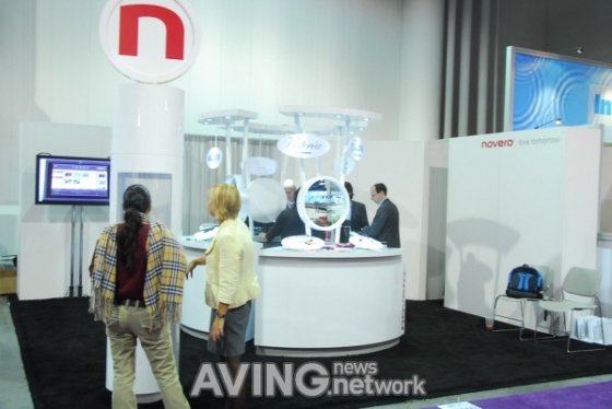 [CES 2011]CES 2011, Novero, Mobile Phone, cellphone, Headsets, Buletooth : 네이트 뉴스