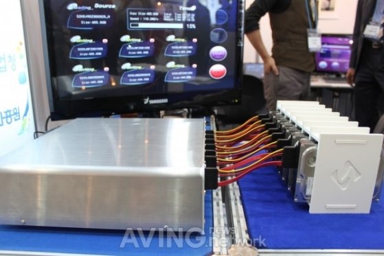 [World IT Show 2011][WIS 2011] 누리텍, 빠른 카피 속도와 정확성 겸비한 저장매체 복사기기 소개 : 네이트 뉴스