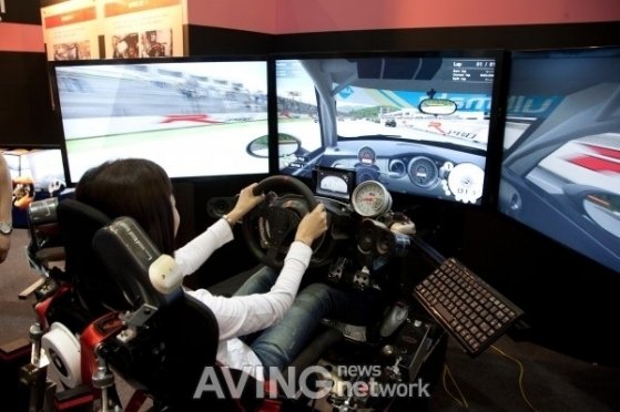 [World IT Show 2011][WIS 2011 영상] 알크래프트 김무광 개발이사와의 인터뷰 : 네이트 뉴스