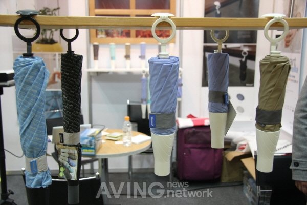 [SIPREMIUM 2013] JATAE INTERNATIONAL's Smart Unique Umbrella 'Mohock ...