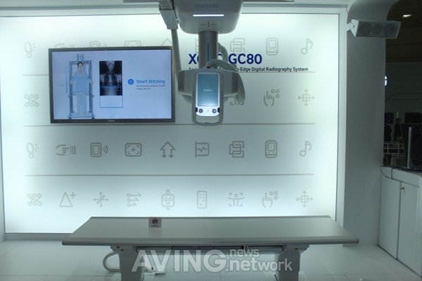 [KIMES 2013 On-site] Samsung Electronics introduced 'XGEO GC80 ...