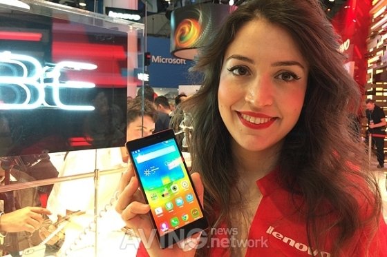 [MWC 2015] 레노버, 새로운 디자인의 스마트폰 'VIBE X2' 선봬 : 네이트 뉴스