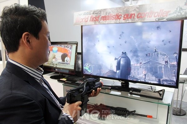 [CSF 2015] UzBrainNet Demonstrates Wearable Ring "Motion Ring" : 네이트 뉴스