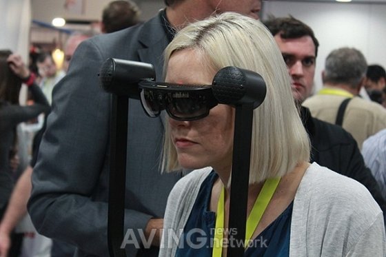 [CES 2017] AR, VR 함께 즐기는 ODG의 '스마트글래스' : 네이트 뉴스