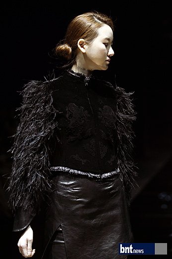 [bnt포토] 카리스마 넘치는 '바실리' F/W 컬렉션 : 네이트 뉴스