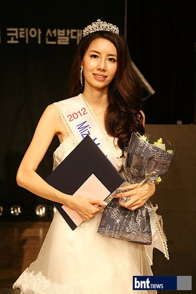 [bnt포토] 2012 미즈모델 (미) 전예빈, 시크한 차도녀의 매력 : 네이트 뉴스