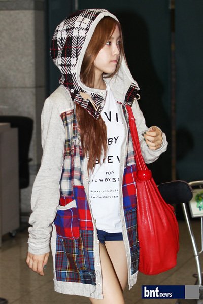 [bnt포토] 티아라 효민 '카리스마 버리고 오늘은 상큼하게~' : 네이트 뉴스