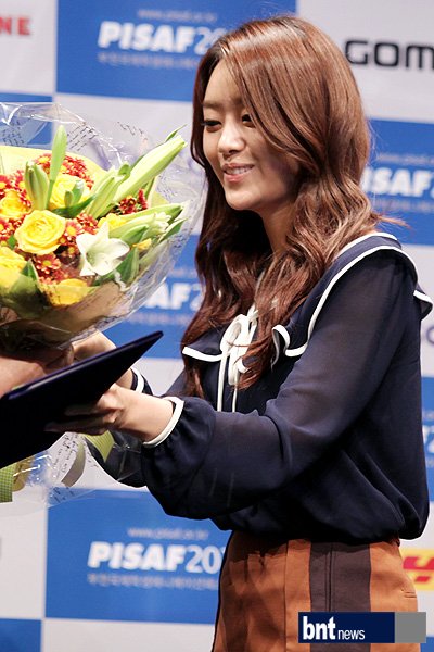 [bnt포토] 시크릿 송지은, 수줍은 미소의 그녀~ : 네이트 뉴스