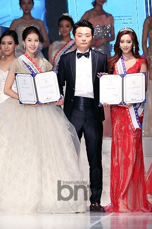 [bnt포토] '2015 미스인터콘티넨탈 코리아' 중국쇼케이스드라마상 김채윤-서진영 : 네이트 뉴스
