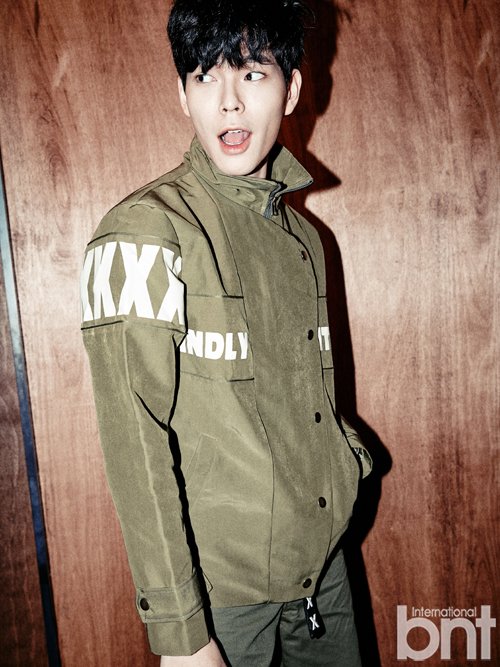 [bnt화보] 모델 한승수 "2017년 꼭 이루고 싶은 것은 해외여행, 일본-이집트-알프스 가고파" : 네이트 뉴스