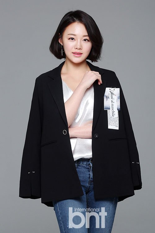 [bnt's pick] 오유선, 봄날의 벚꽃처럼 피어난 제2의 탕웨이 (인터뷰) : 네이트 뉴스