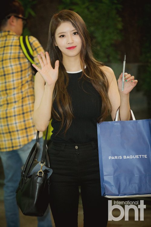 [bnt포토] 러블리즈 이미주 '안녕' : 네이트 뉴스