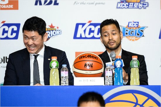 형님이 KBL 감독 되니 "무섭고 말도 못 걸겠고…" : 네이트 스포츠