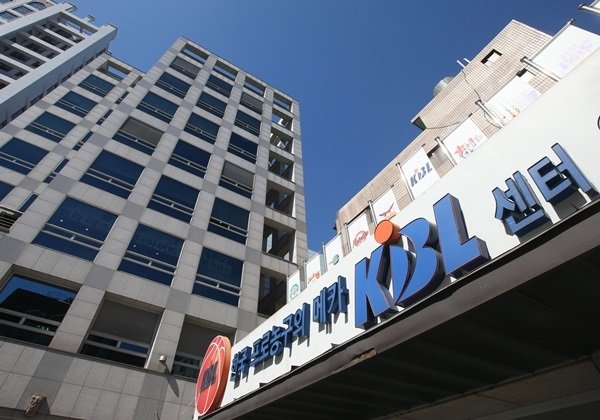 2017-2018 KBL, 페이크 파울시 테크니컬 파울 받는다 : 네이트 스포츠