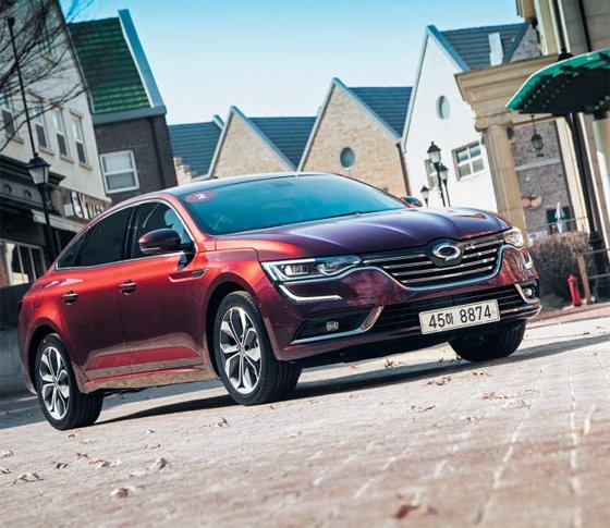 사각지대 경보·반자동 주차…2000만원 후반대 가격으로 누릴 수 있다 : 네이트 뉴스