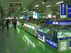 KTF-LGT “보조금 약발 안먹히네” : 네이트 뉴스