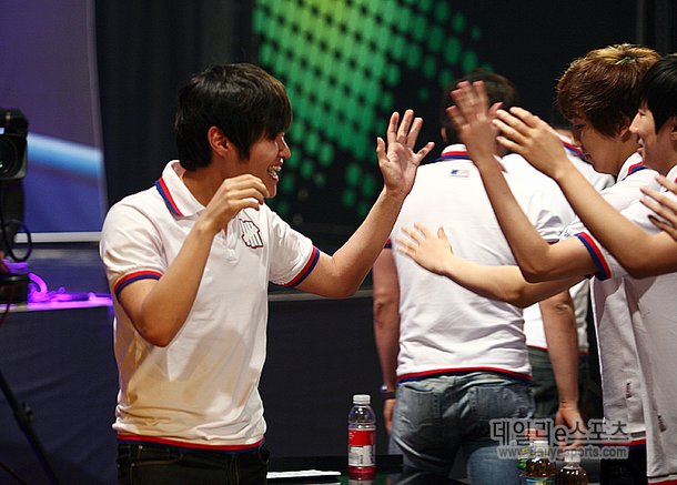 CJ 엔투스 vs 8게임단 SK플래닛 프로리그 2R 현장스케치 : 네이트 스포츠