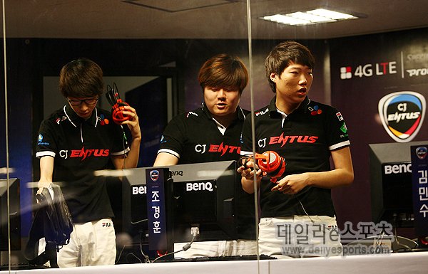 [4G LTE] CJ, 노련미 앞세워 전남과학대 압도! : 네이트 스포츠