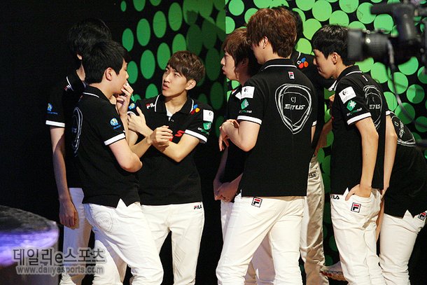 8게임단 vs CJ 프로리그 시즌2 3R 5주차 현장스케치 : 네이트 스포츠