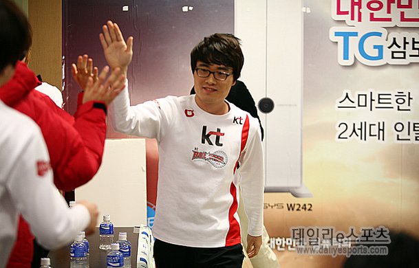 KT vs STX 프로리그 12-13시즌 1R 현장스케치 : 네이트 스포츠