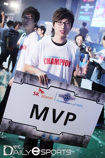 [STX 우승] STX 조성호, 결승전 MVP 선정 : 네이트 스포츠