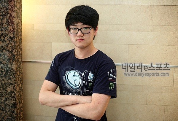 [WCS 아메리카] EG 한이석, 시즌2 파이널 진출 좌절 : 네이트 스포츠