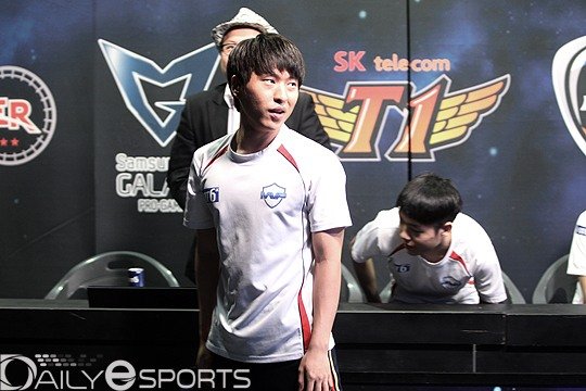 [포토] 4R 첫 승 MVP 서성민 '이제 시작' : 네이트 스포츠