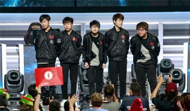 [MSI] EDG, 초반 우위 지켜내며 승부 원점! 1-1 : 네이트 스포츠