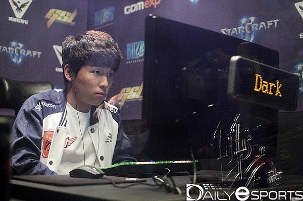 [핫식스 GSL] SK텔레콤 박령우, 테란전 강점 이어가며 코드S 진출! : 네이트 스포츠