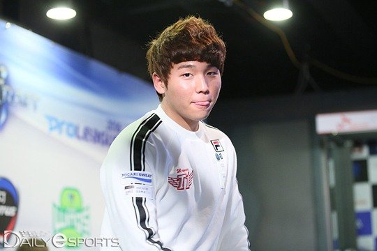 SKT 박령우, 2라운드 첫 주간 MVP 영예 : 네이트 스포츠