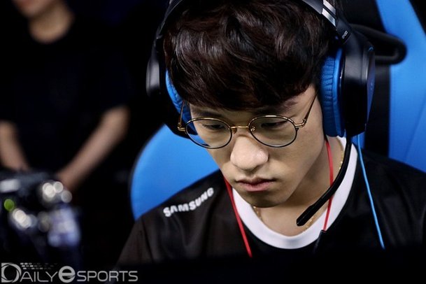 [롤챔스] '크라운' 이민호, 200P 추가하며 단독 4위…MVP 순위 : 네이트 스포츠