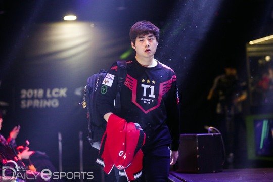 [포토] SKT 승리 이끈 '뱅' 배준식 : 네이트 스포츠