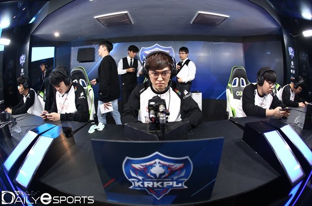 [KRKPL] 락스, 최하위 셀렉티드에 진땀승 : 네이트 스포츠