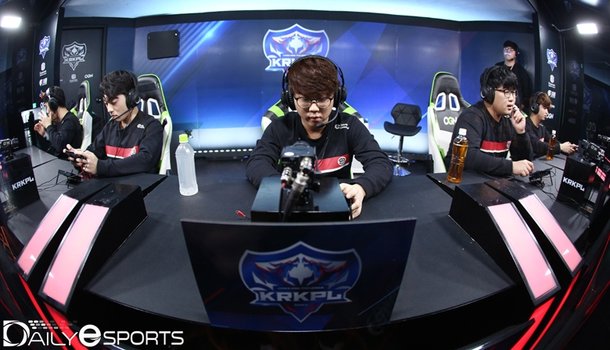 [KRKPL] ESC 729, 셀렉티드 상대로 풀세트 접전…5위 확정 : 네이트 스포츠