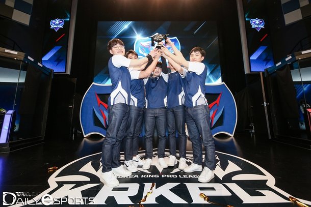 [포토] KRKPL 초대 챔피언 킹존 드래곤X : 네이트 스포츠