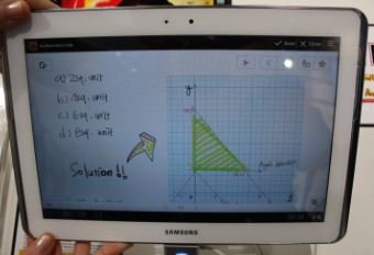 [MWC 2012]10인치 노트, `사각사각` 그 아련한 추억 : 네이트 뉴스