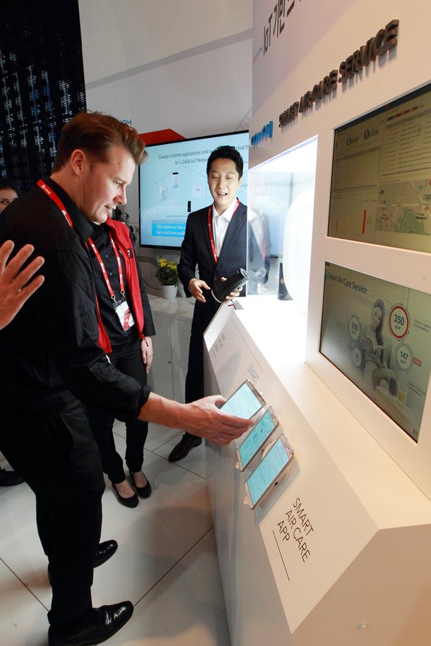 [MWC 2015] KT-코웨이, 실내환경 컨설팅' 서비스 : 네이트 뉴스