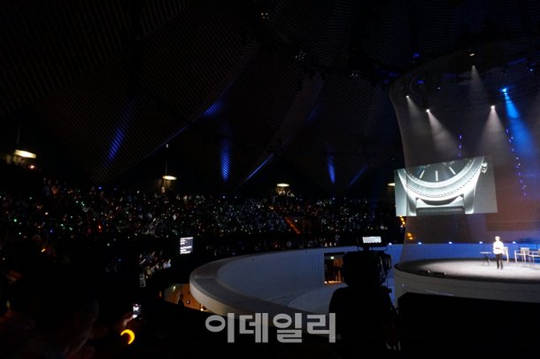 [포토][IFA 2016]삼성전자, 기어S3 공개…빼곡히 들어찬 취재진들 : 네이트 뉴스