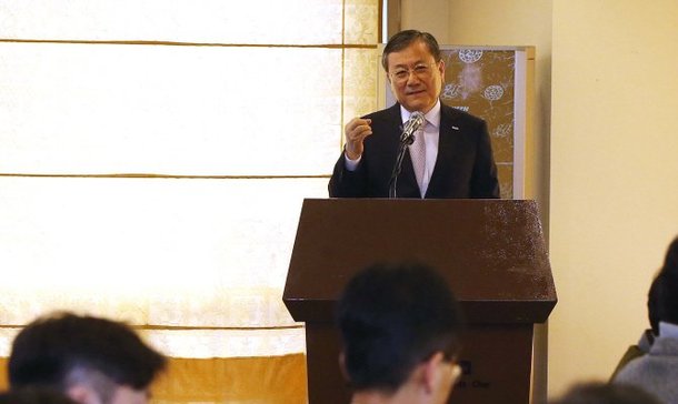 '제2의 터먼보고서' 발표한 신성철 총장 "KAIST, 2031년 세계 10위 권 도약" : 네이트 뉴스