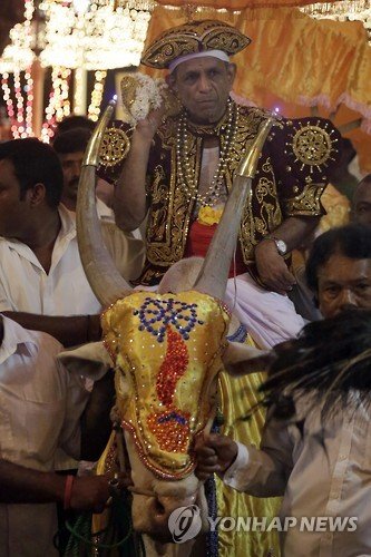 SRI LANKA RELIGION PATTINI CULT : 네이트 뉴스