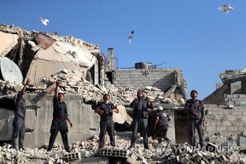 SYRIA DOUMA CONFLICT ANNIVERSARY : 네이트 뉴스