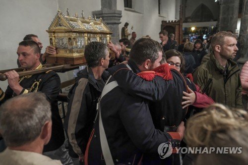 BELGIUM PHOTO SET SAINTE ROLANDE PROCESSION : 네이트 뉴스
