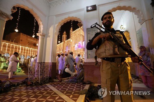 PAKISTAN RELIGION HOLY NIGHT : 네이트 뉴스