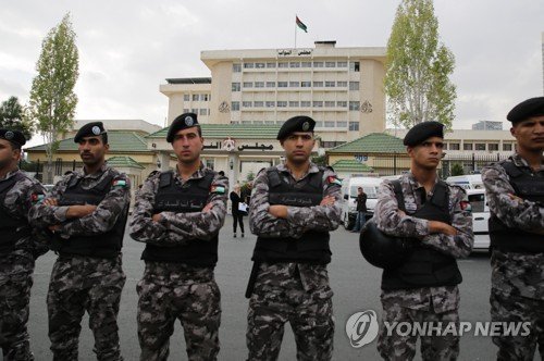 JORDAN TAXI DRIVERS PROTEST : 네이트 뉴스