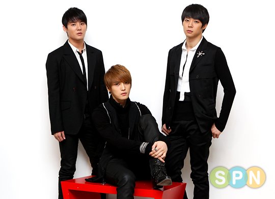 JYJ "아직 빛 못 봐..터널의 연장선" : 네이트 뉴스