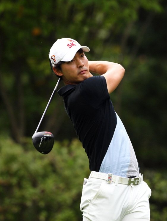 [포토]KPGA챔피언십 1R '진지한 홍순상' : 네이트 스포츠