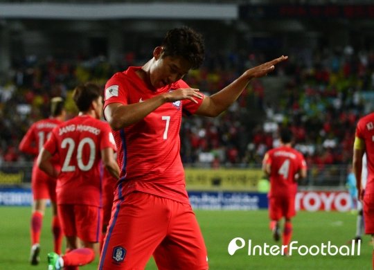 [A매치 STAR] '1G 1AS' 손흥민, 대표팀에서도 증명한 '월드클래스' : 네이트 뉴스