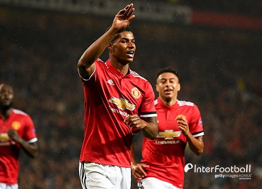 [UCL POINT] '슈퍼 재능' 래쉬포드, 4개 대회 데뷔전 데뷔골…불멸의 대기록 작성 : 네이트 스포츠